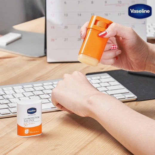 Buy Vaseline UV Protection Sun Stick 50+ SPF 15 g | توصيل Taw9eel.com